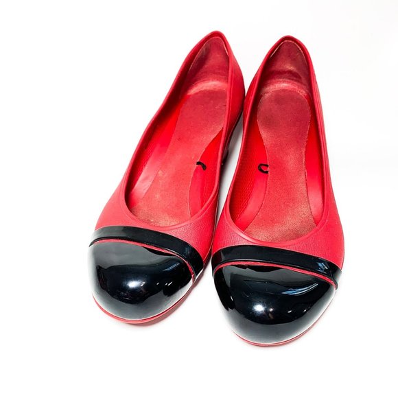 CROCS | Shoes | Crocs Cap Toe Black Red Wedge Shoes 8 | Poshmark